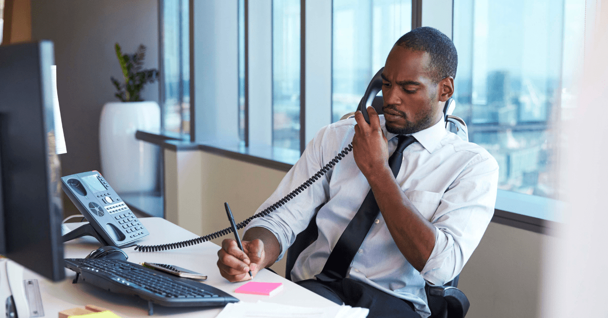 How To Choose A Business Phone System in 2023 | BCS
